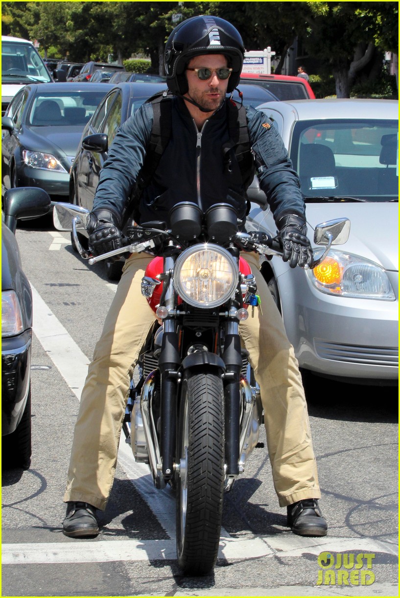 Bradley Cooper: Motorcycle Man!: Photo 2672413 | Bradley Cooper ...