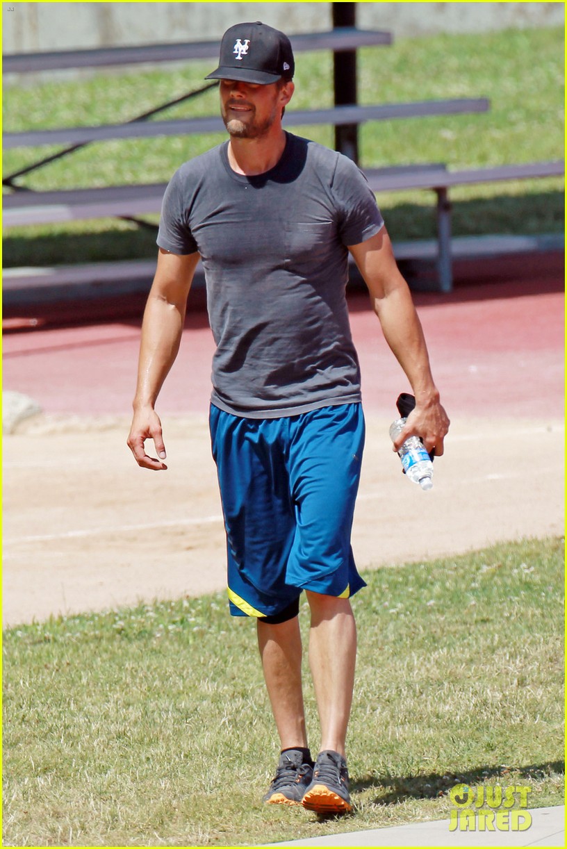 Josh Duhamel: 'Safe Haven' with Julianne Hough!: Photo 2669087 | Josh ...