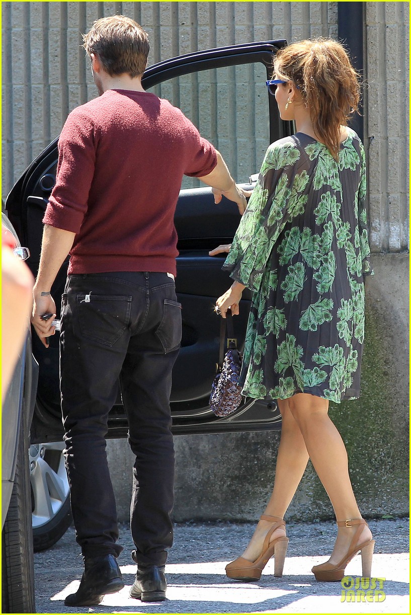 Ryan Gosling: Mom's Graduation with Eva Mendes!: Photo 2671230 | Eva ...