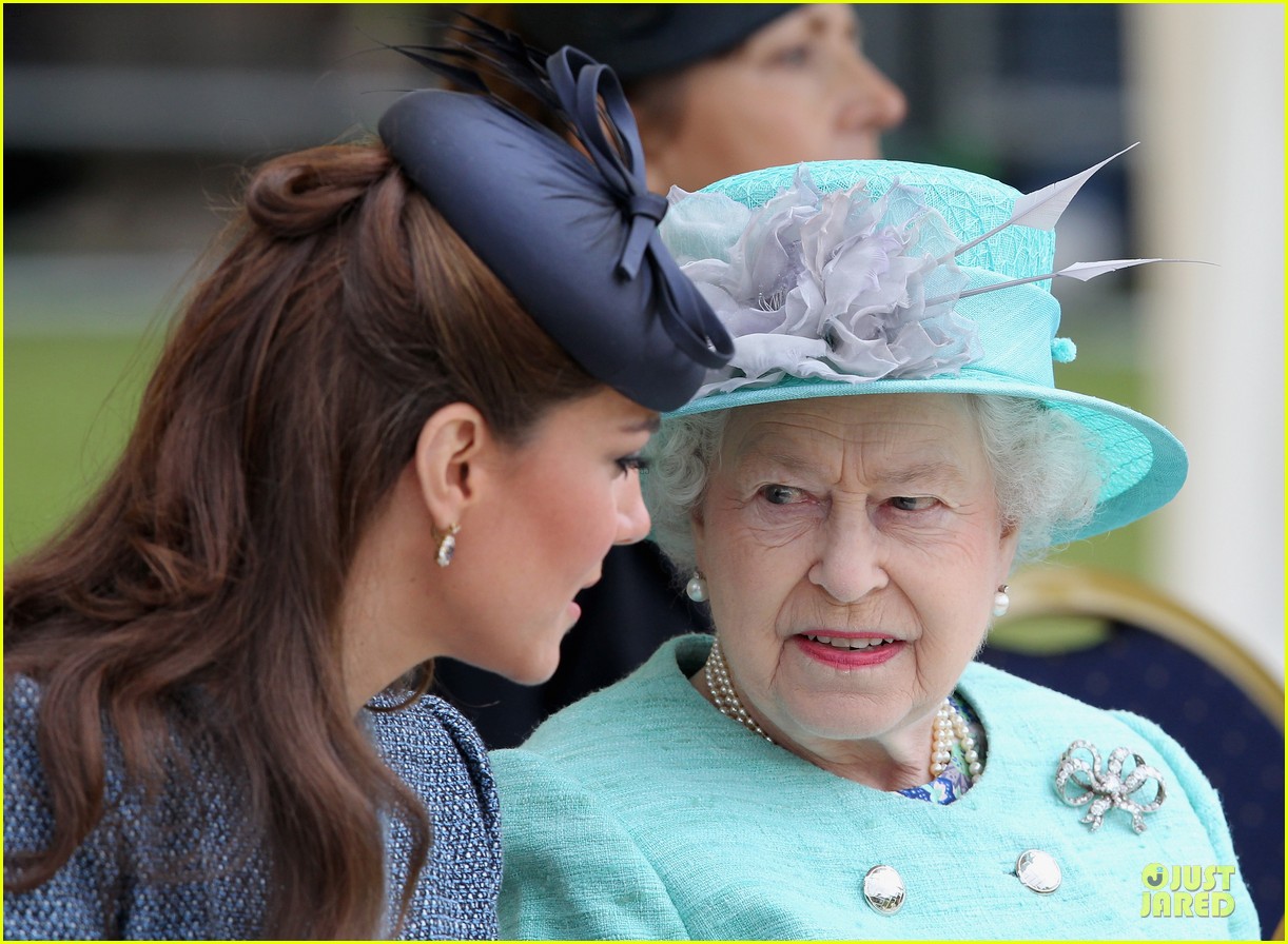 Prince William, Kate & the Queen: Nottingham Jubilee Visit!: Photo ...