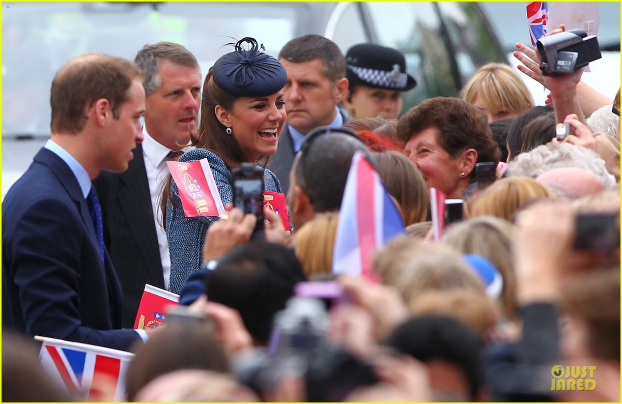 Prince William, Kate & the Queen: Nottingham Jubilee Visit!: Photo ...
