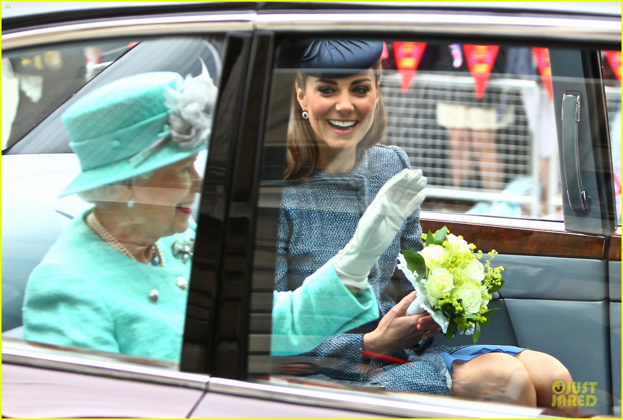 Photo: prince william kate queen nottingham 28 | Photo 2674501 | Just ...