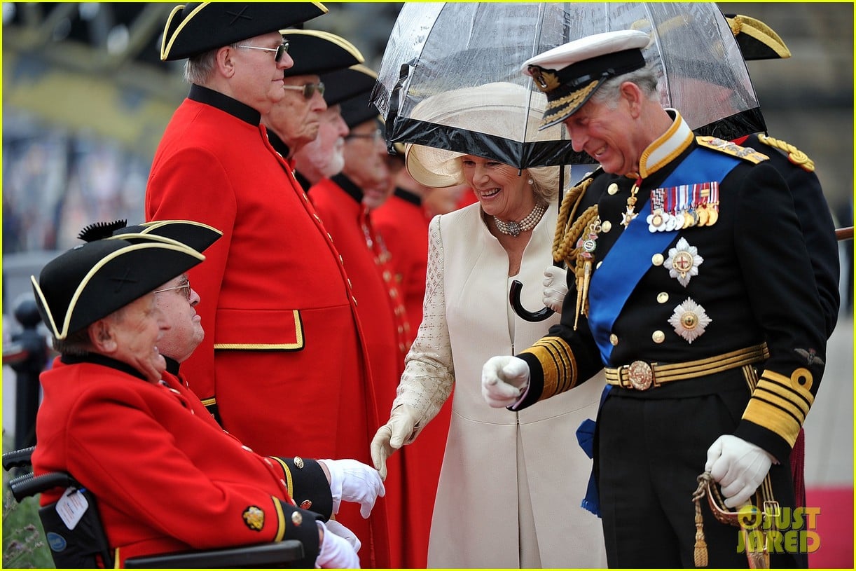 Prince William & Duchess Kate: Diamond Jubilee River Pageant!: Photo ...