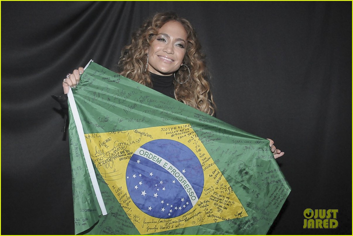 Jennifer Lopez: Brazil Meet & Greet!: Photo 2678796 | Jennifer Lopez ...