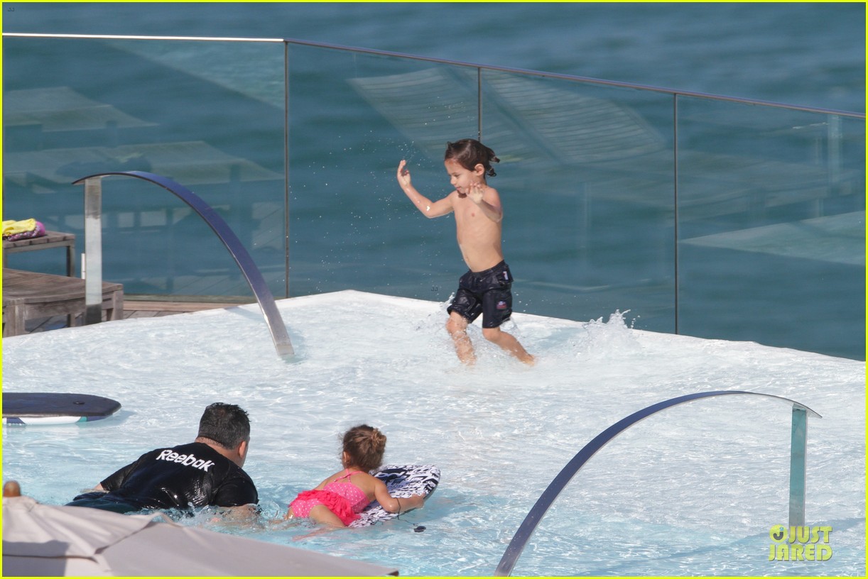 Jennifer Lopez: 'Beautiful Day' in Rio with Family!: Photo 2679723 ...
