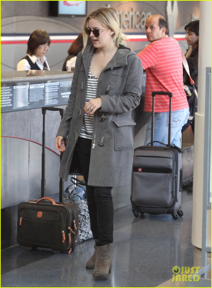 Riley Keough: 'Vanity Fair' Vanities Girl!: Photo 2673822 | Riley ...