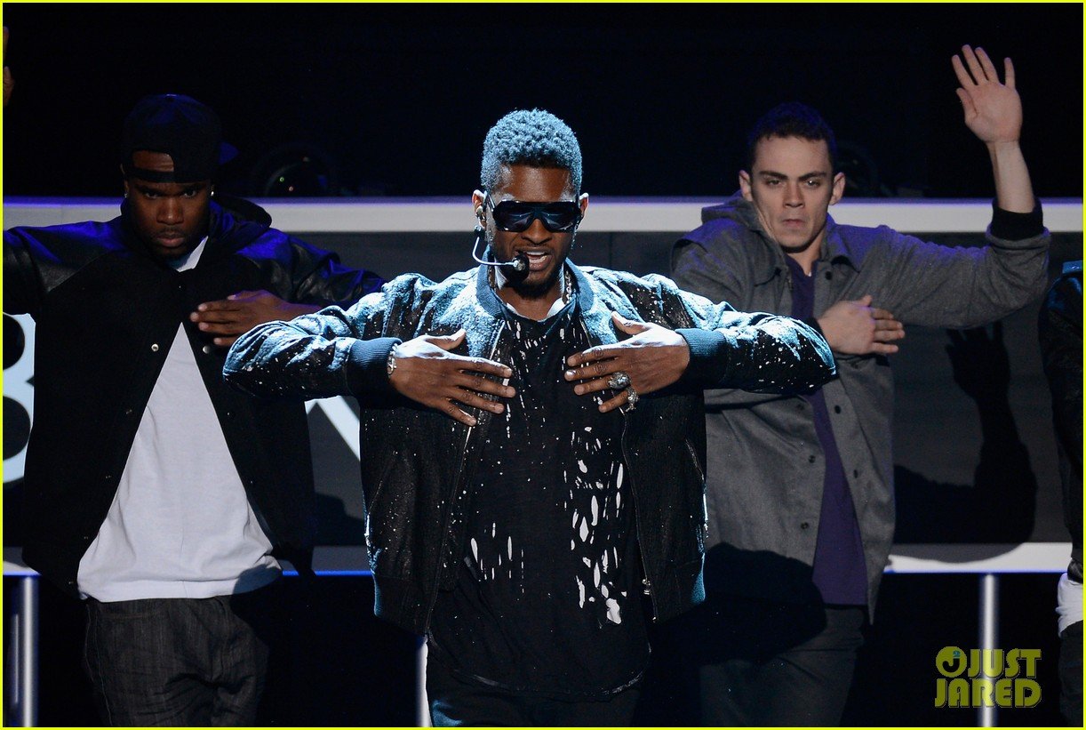 Usher 'Brings Dance Moves to the Whole World': Photo 2670769 | Usher ...