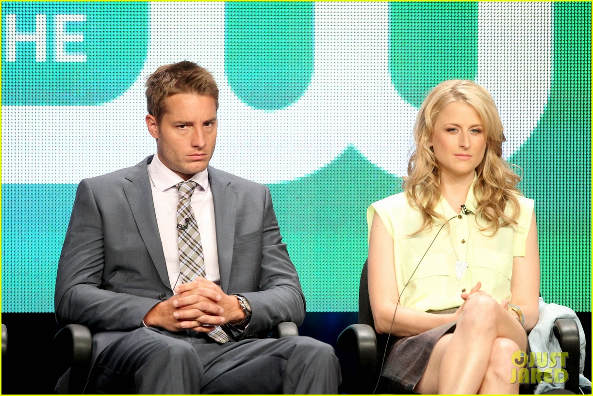 Stephen Amell & Justin Hartley: CW Studs!: Photo 2694459 | Justin ...