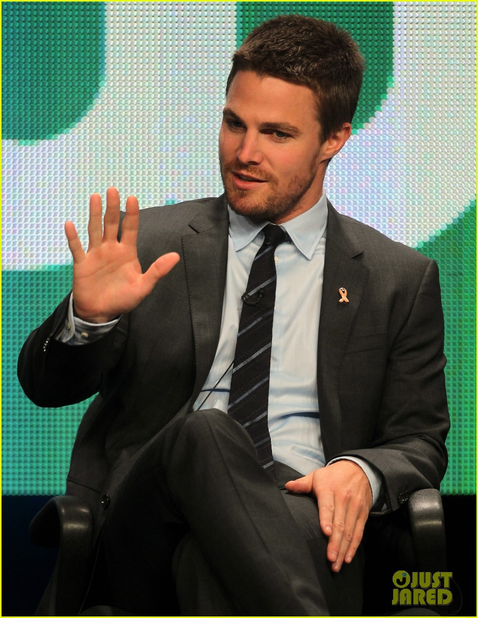 Stephen Amell & Justin Hartley: CW Studs!: Photo 2694468 | Justin ...