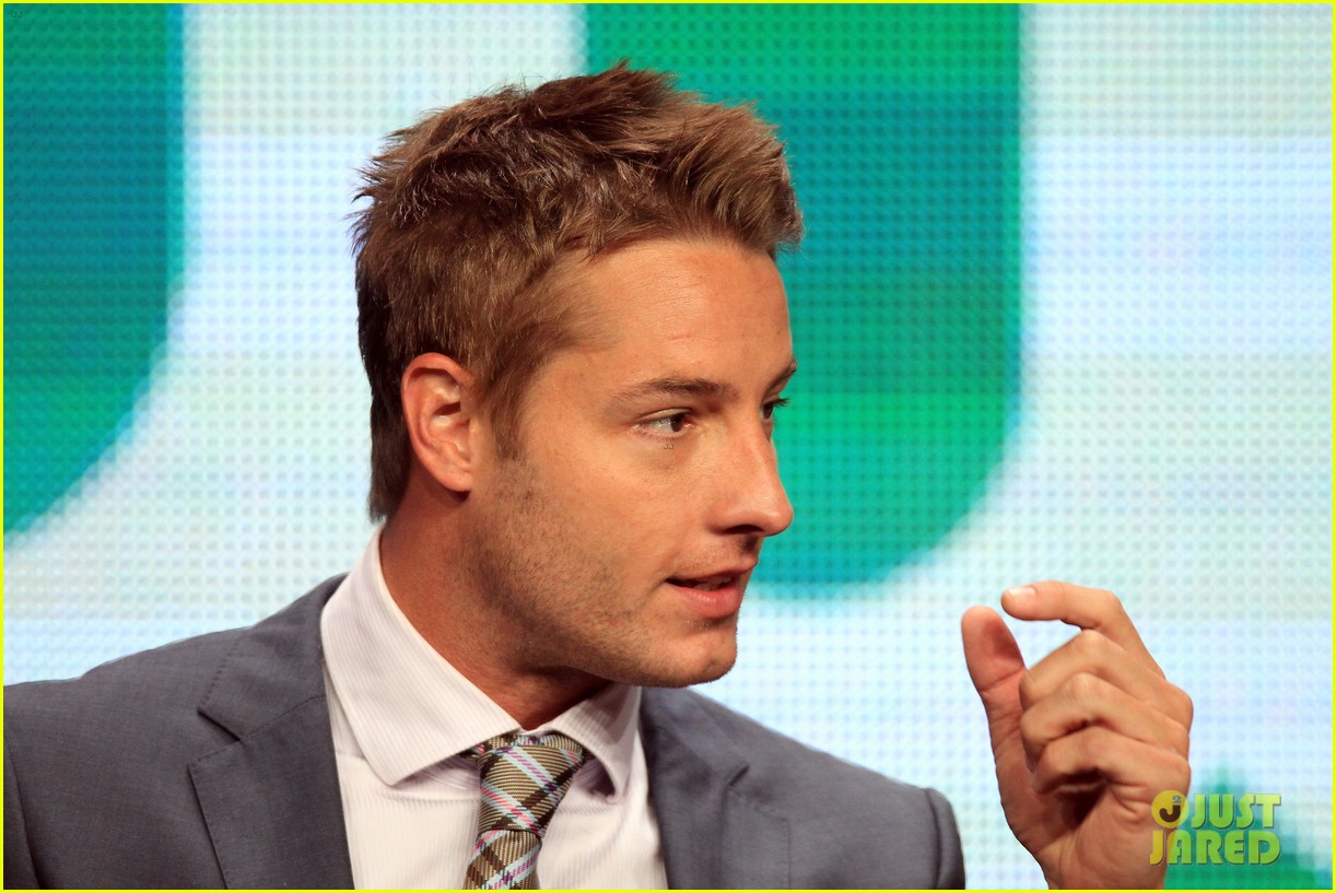Stephen Amell & Justin Hartley: CW Studs!: Photo 2694475 | Justin ...
