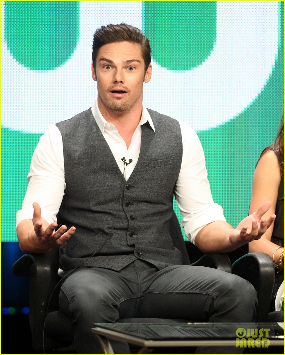 Stephen Amell & Justin Hartley: CW Studs!: Photo 2694479 | Justin ...