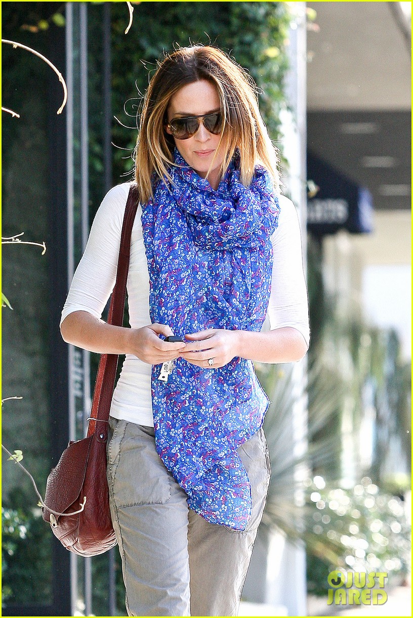 Emily Blunt: 'Your Sister’s Sister' Clip!: Photo 2685801 | Emily Blunt ...