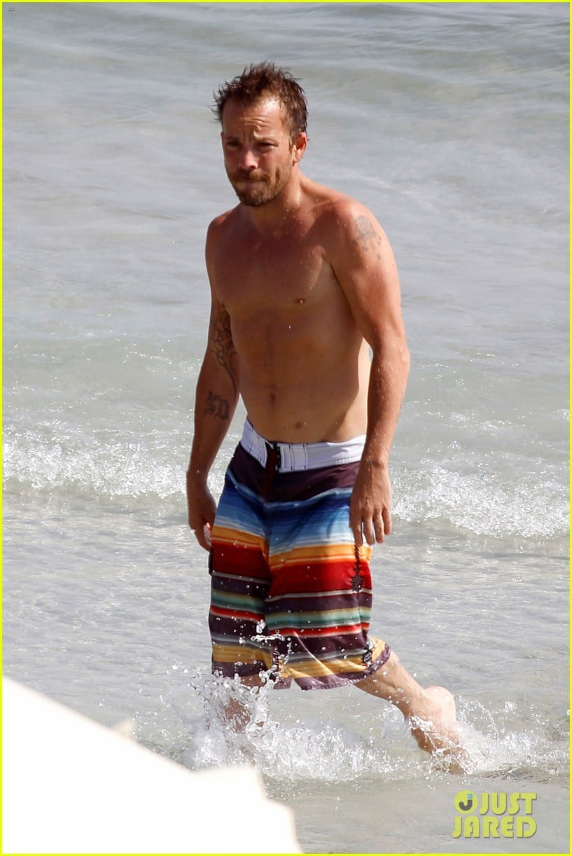 Stephen Dorff: Shirtless in Spain!: Photo 2686609 | Shirtless, Stephen ...
