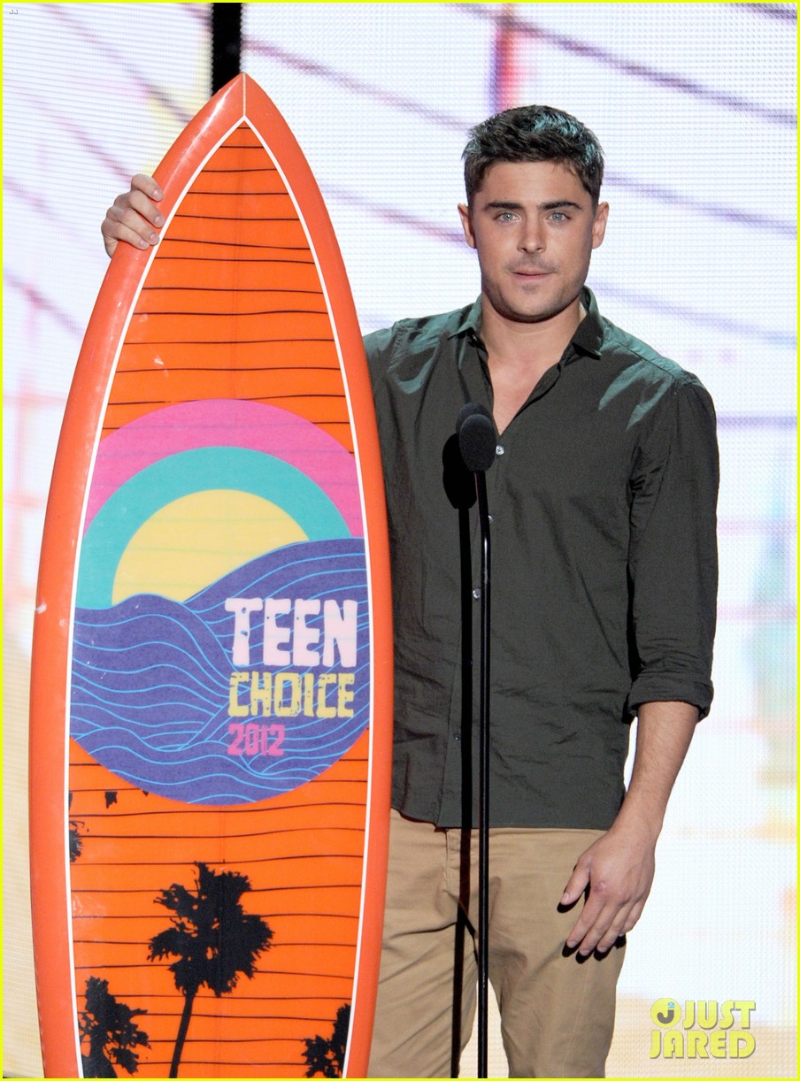 Zac Efron - Teen Choice Awards 2012 Winner: Photo 2690698 | Zac Efron ...