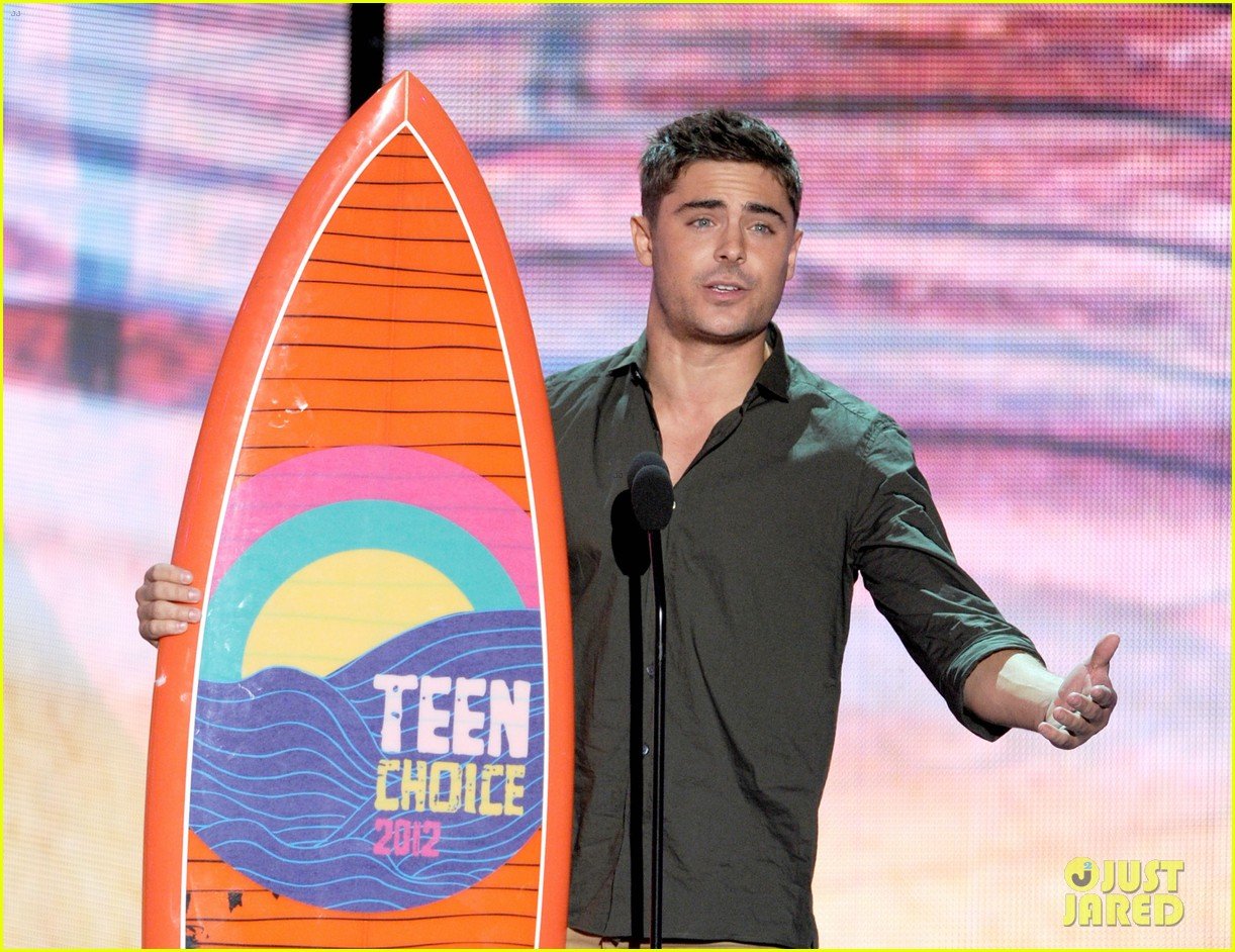 Zac Efron - Teen Choice Awards 2012 Winner: Photo 2690700 | Zac Efron ...