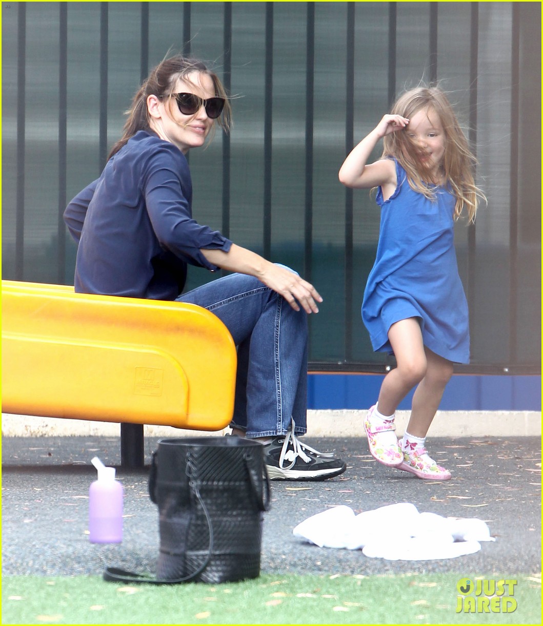 Jennifer Garner: Park Playtime with Samuel & Seraphina!: Photo 2683733 ...