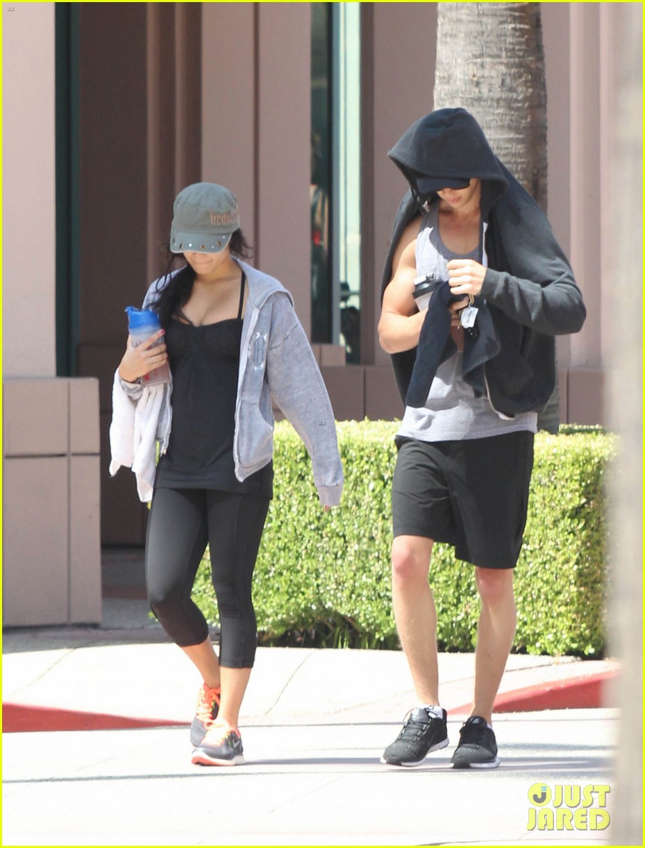 Vanessa Hudgens & Austin Butler: Workout Couple!: Photo 2692397 ...