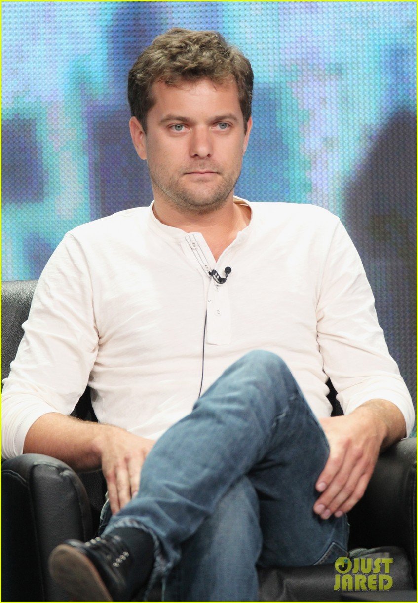 Joshua Jackson: 'Fringe' at Summer TCA Tour!: Photo 2691147 | Anna Torv ...