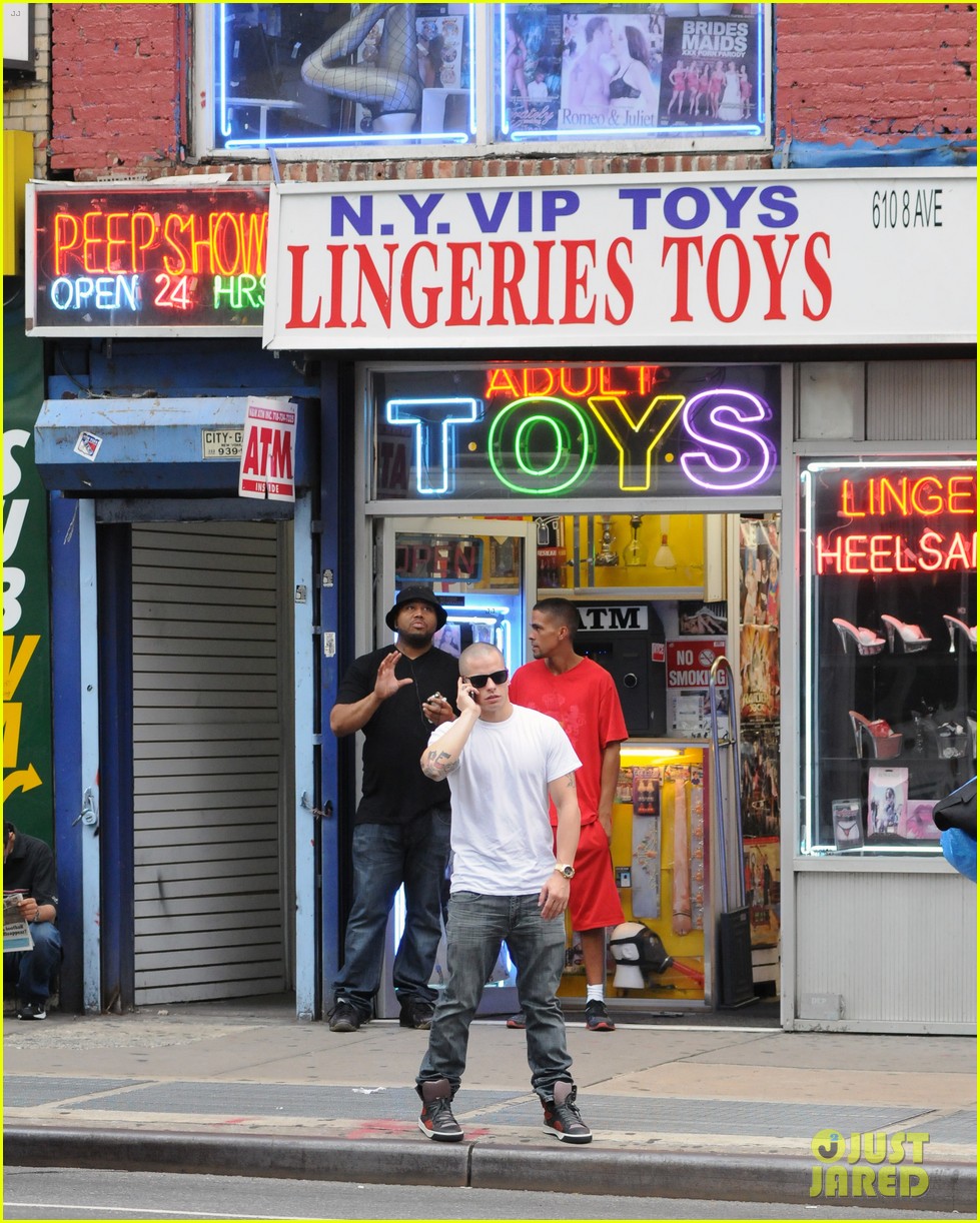 Jennifer Lopez: Pre-Birthday Dinner with Casper Smart!: Photo 2691415 ...