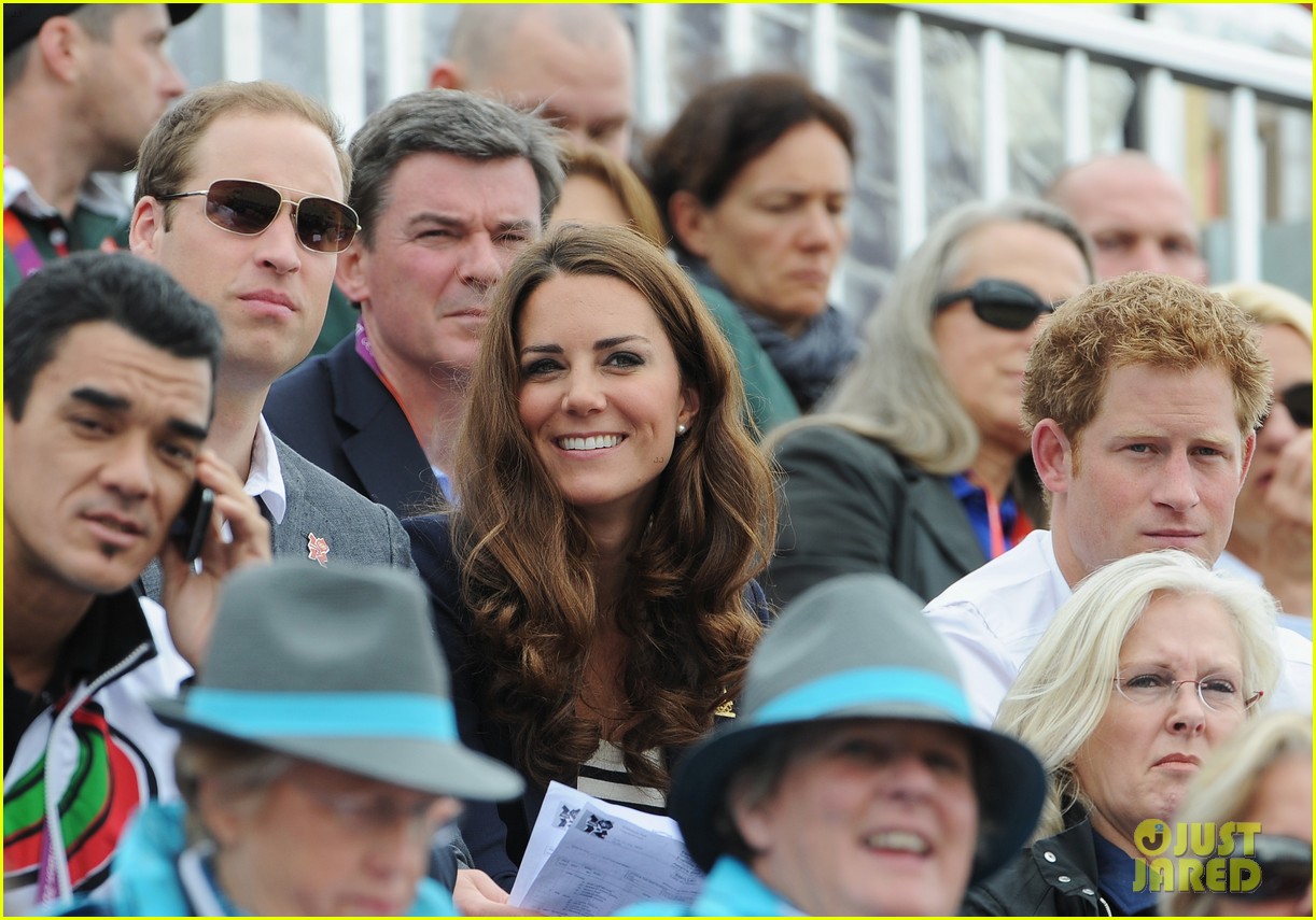 Duchess Kate & Prince William Watch Zara Win Silver Medal!: Photo ...