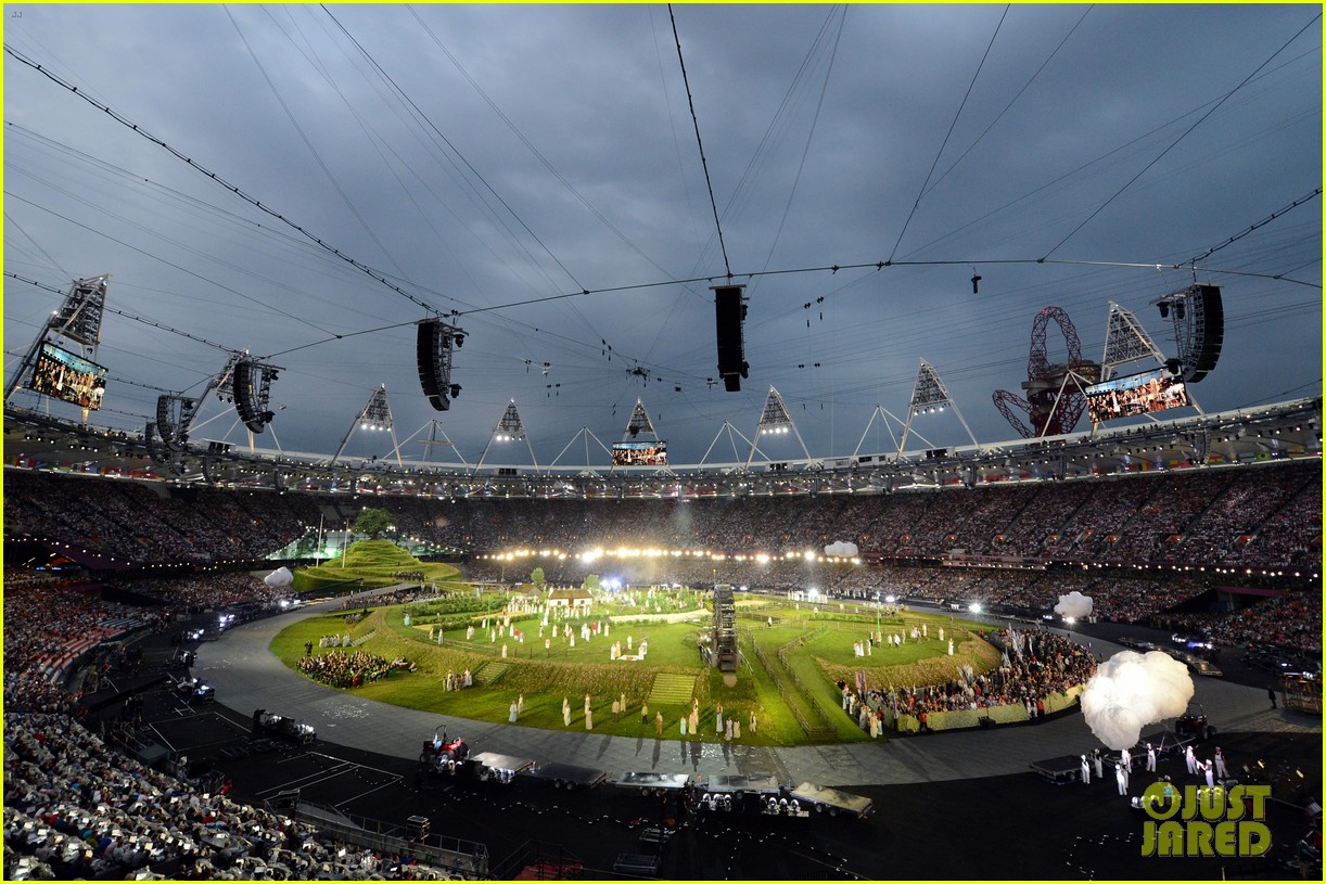 Nicole Kidman, Royals & More Watch London Olympics Opening Ceremony ...