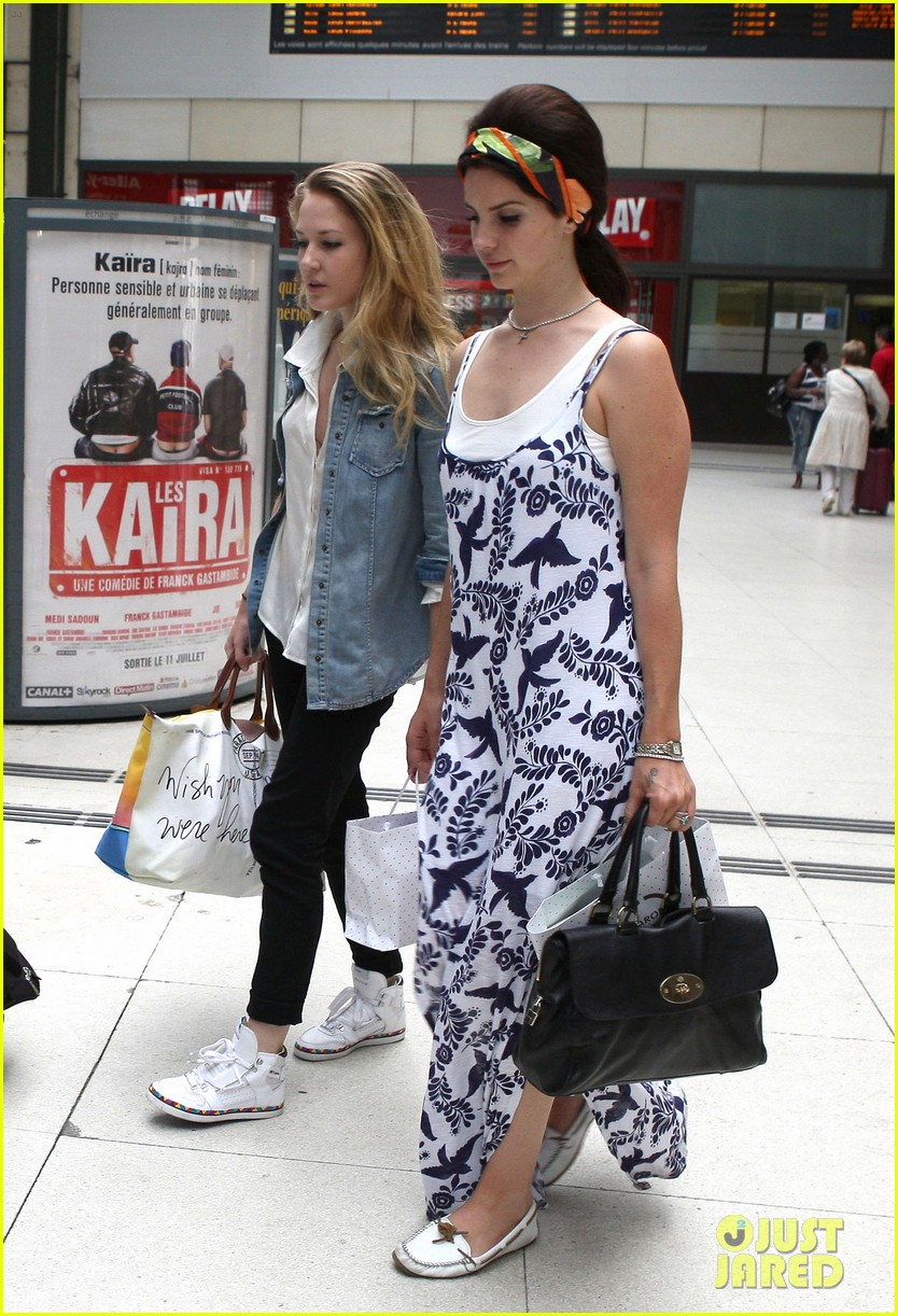 Lana Del Rey: Macaron Mademoiselle!: Photo 2682901 | Lana Del Rey ...