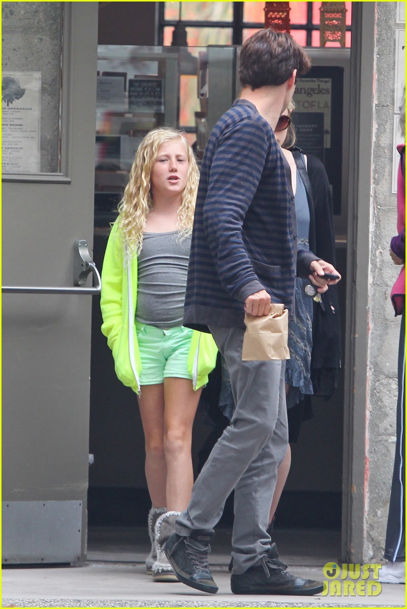 Anna Paquin & Stephen Moyer: Lunch with Lilac!: Photo 2686741 | Anna ...