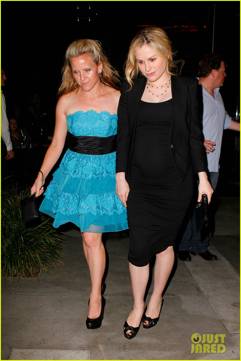 Anna Paquin: Baby Bump at 'True Blood' Wrap Party!: Photo 2684792 ...