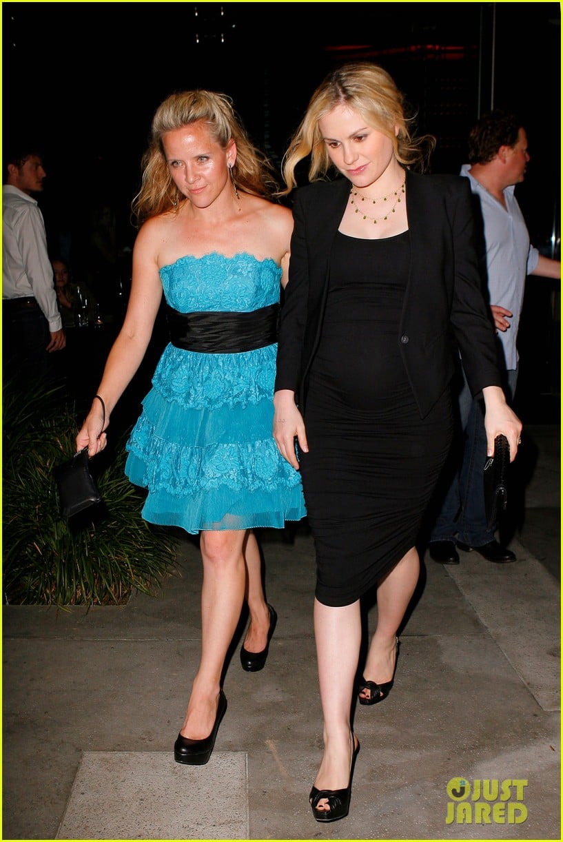 Anna Paquin: Baby Bump at 'True Blood' Wrap Party!: Photo 2684796 ...