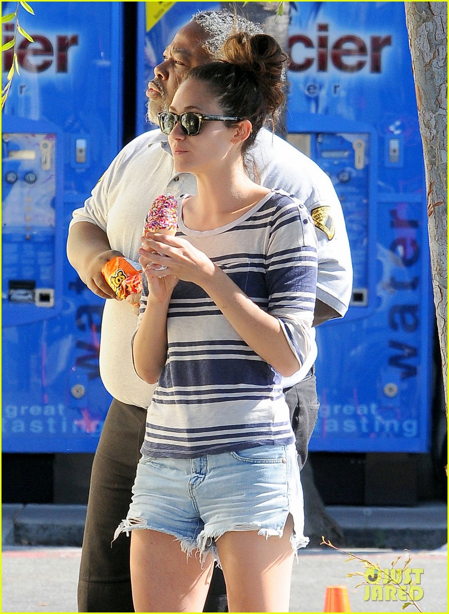 Emmy Rossum: Ice Cream Cone Cutie!: Photo 2692896 | Emmy Rossum ...