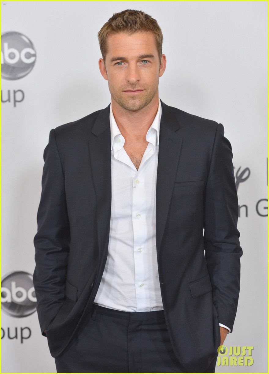 Scott Speedman & Autumn Reeser: TCA Press Tour!: Photo 2693450 | Autumn ...