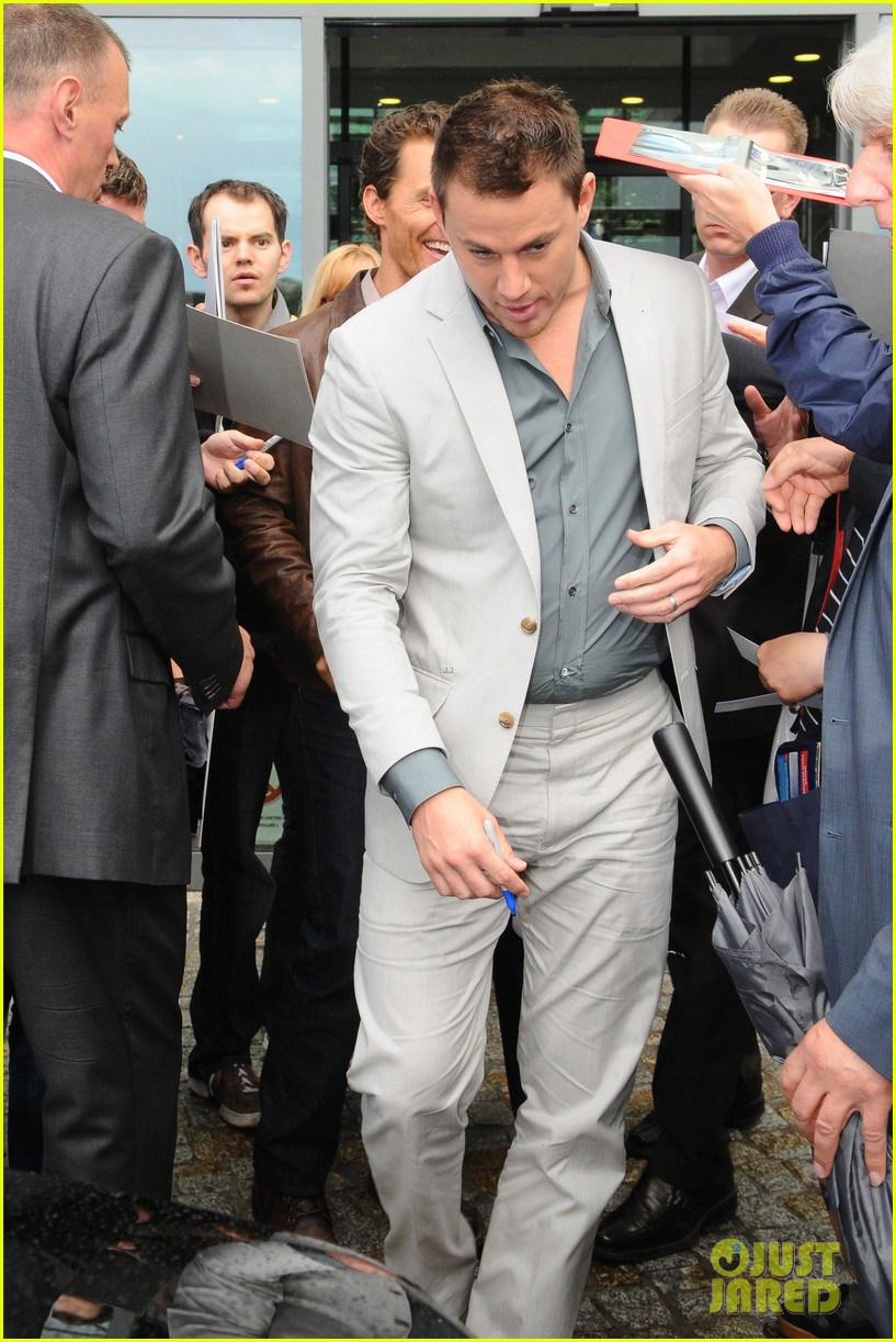 Channing Tatum & Matthew McConaughey: 'Magic Mike' Germany Photo Call ...