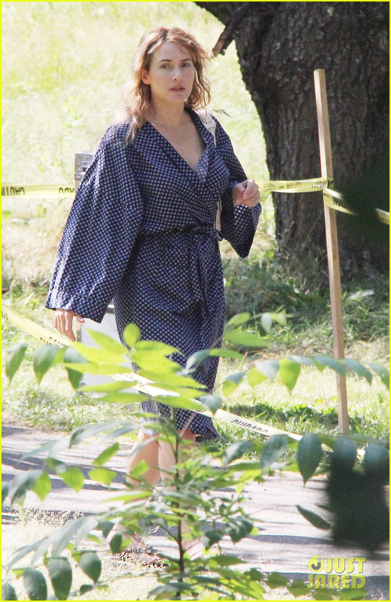 Kate Winslet & Josh Brolin: 'Labor Day' Set!: Photo 2686945 | Josh ...