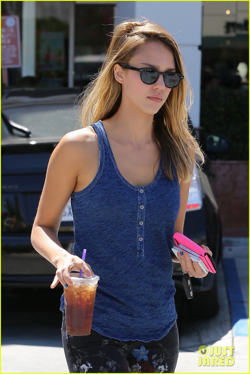 Jessica Alba: Gun Training for 'Sin City: A Dame to Kill For'!: Photo ...