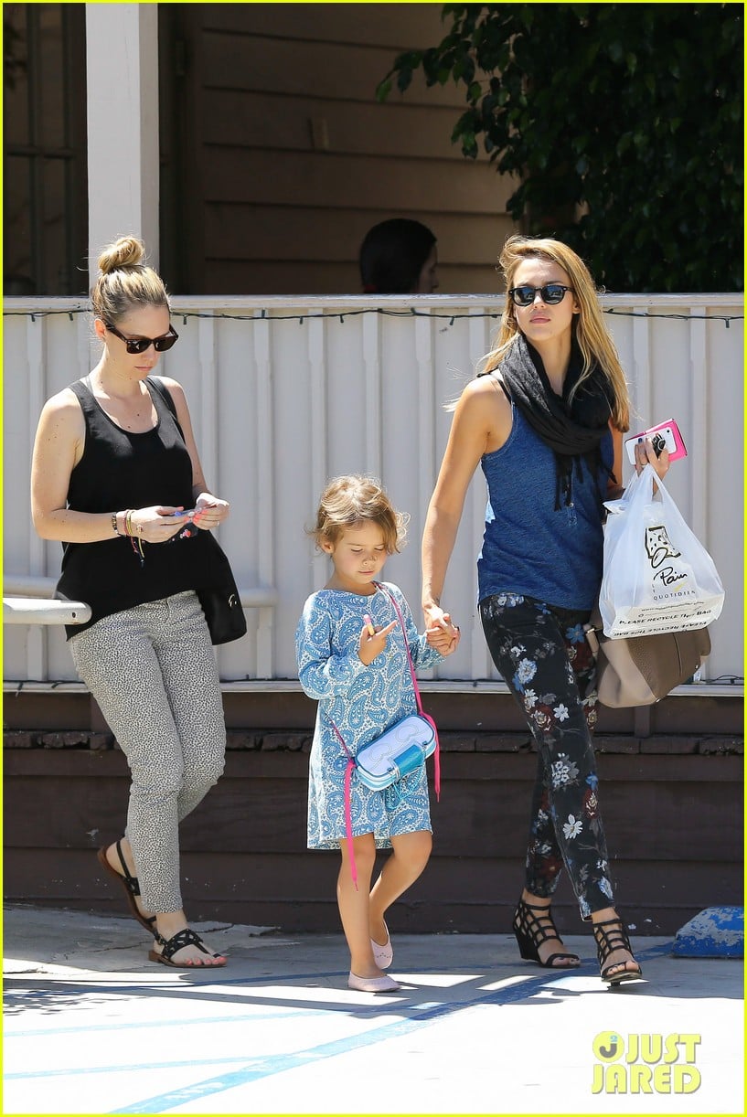 Jessica Alba: Gun Training for 'Sin City: A Dame to Kill For'!: Photo ...