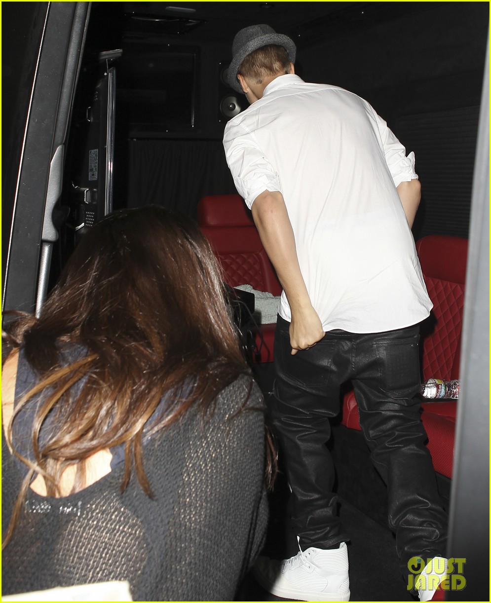 Justin Bieber & Selena Gomez: Laugh Factory Date!: Photo 2699640 ...