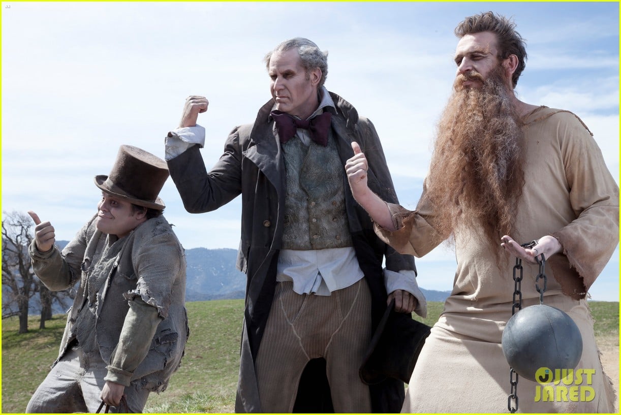 Russell Brand: Captain Hook in Disney Parks Ad Campaign!: Photo 2695355 ...