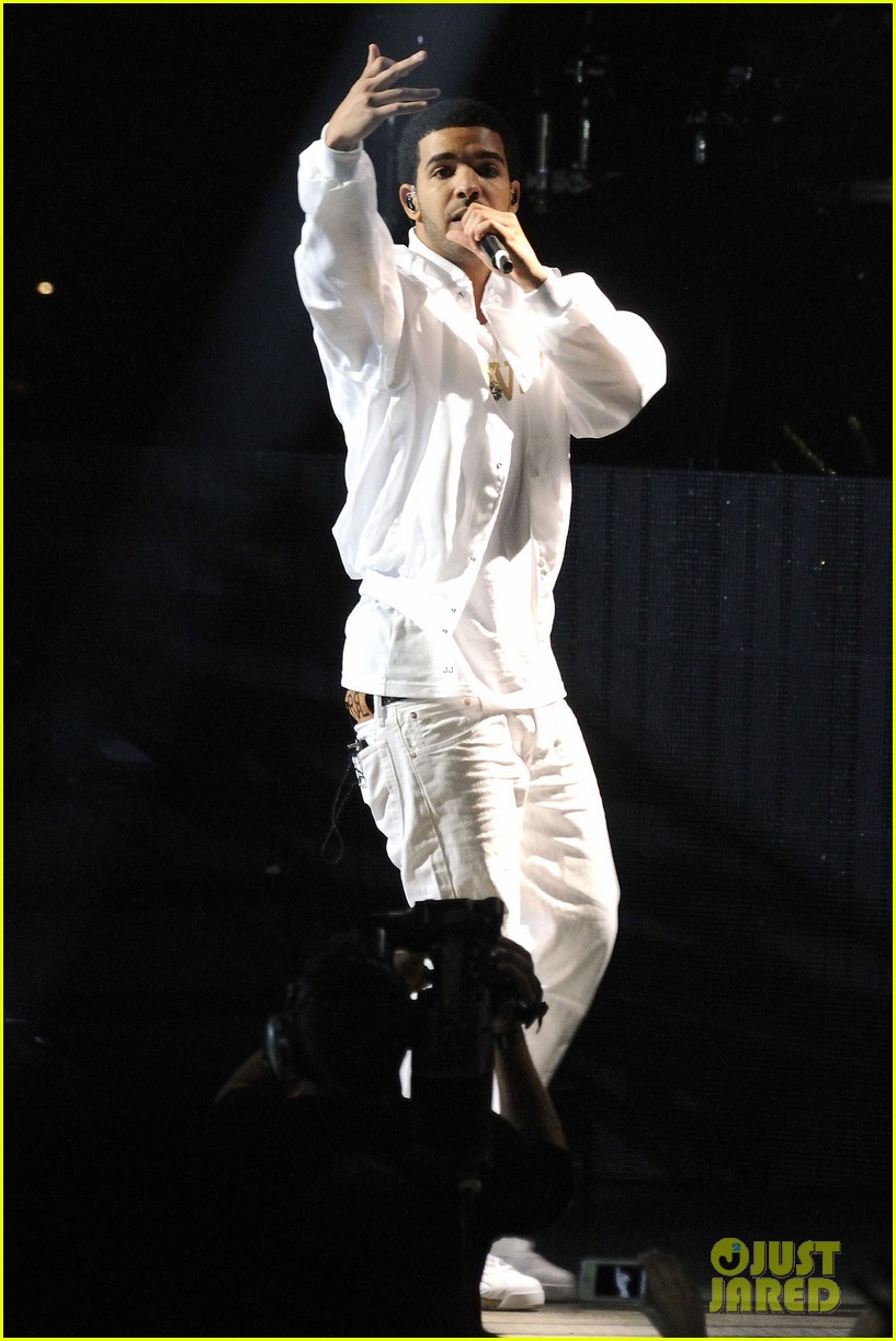 Drake: 'Enough Said' Featuring Aaliyah - Listen Now!: Photo 2697616 ...