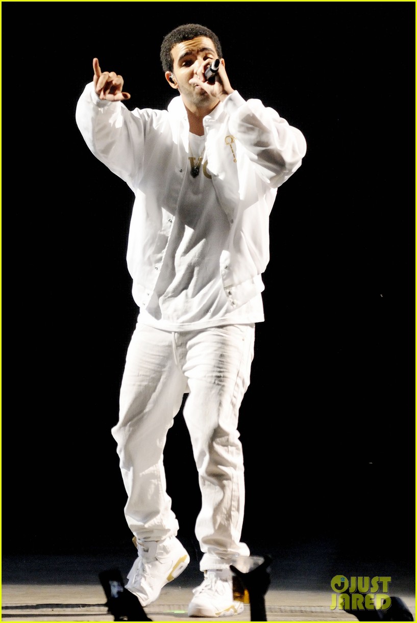 Drake: 'Enough Said' Featuring Aaliyah - Listen Now!: Photo 2697621 ...