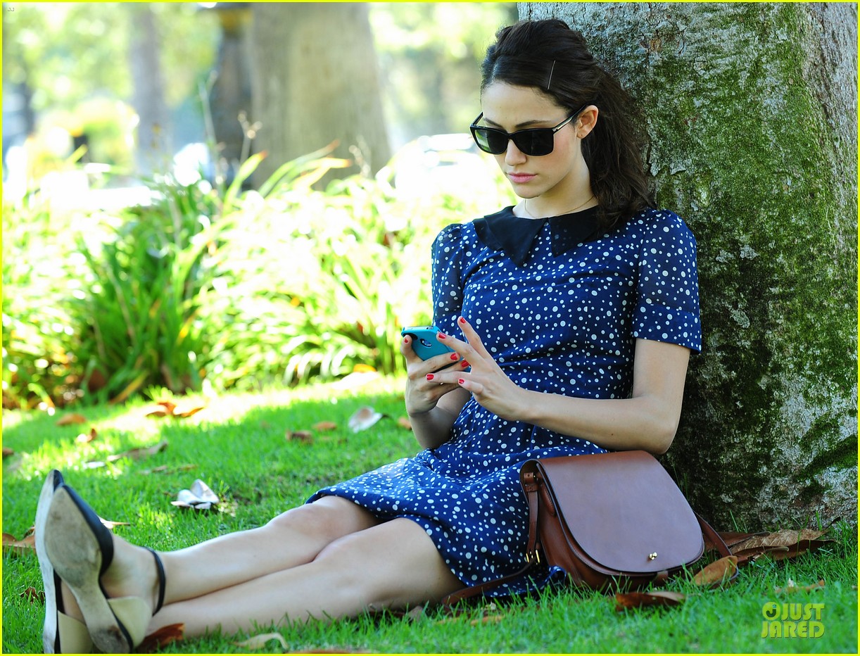 Emmy Rossum: Autumn Is My Favorite Fashion Season!: Photo 2703440 ...