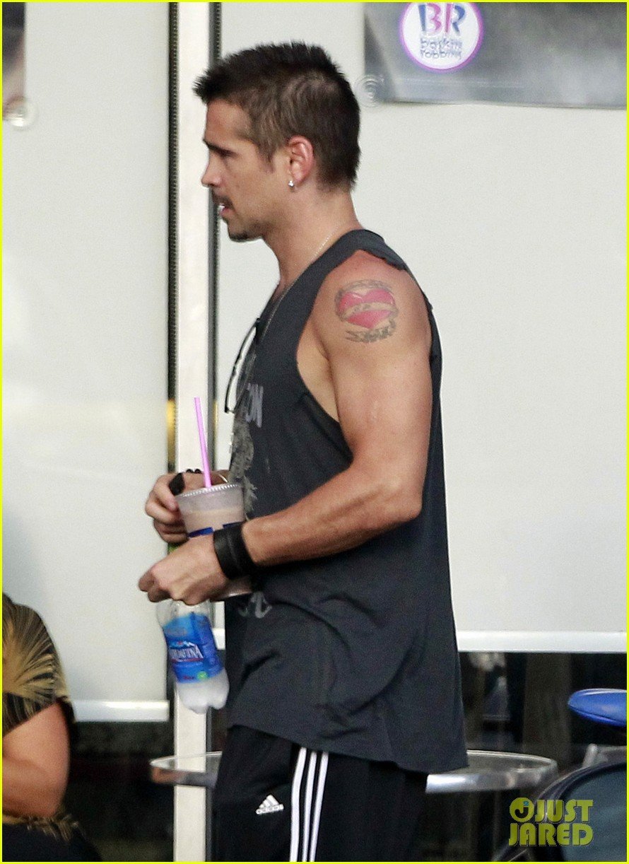 Colin Farrell: Yoga Stretch: Photo 2696883 | Colin Farrell Photos ...