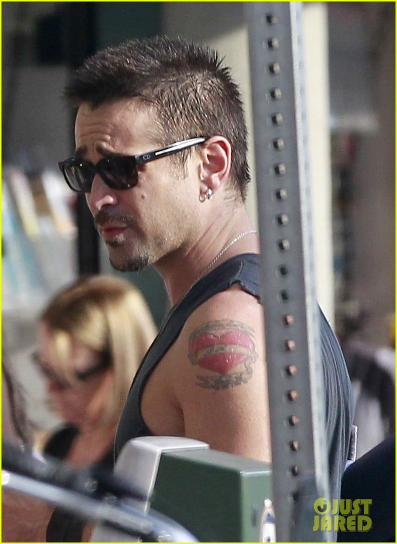 Colin Farrell: Yoga Stretch: Photo 2696886 | Colin Farrell Photos ...