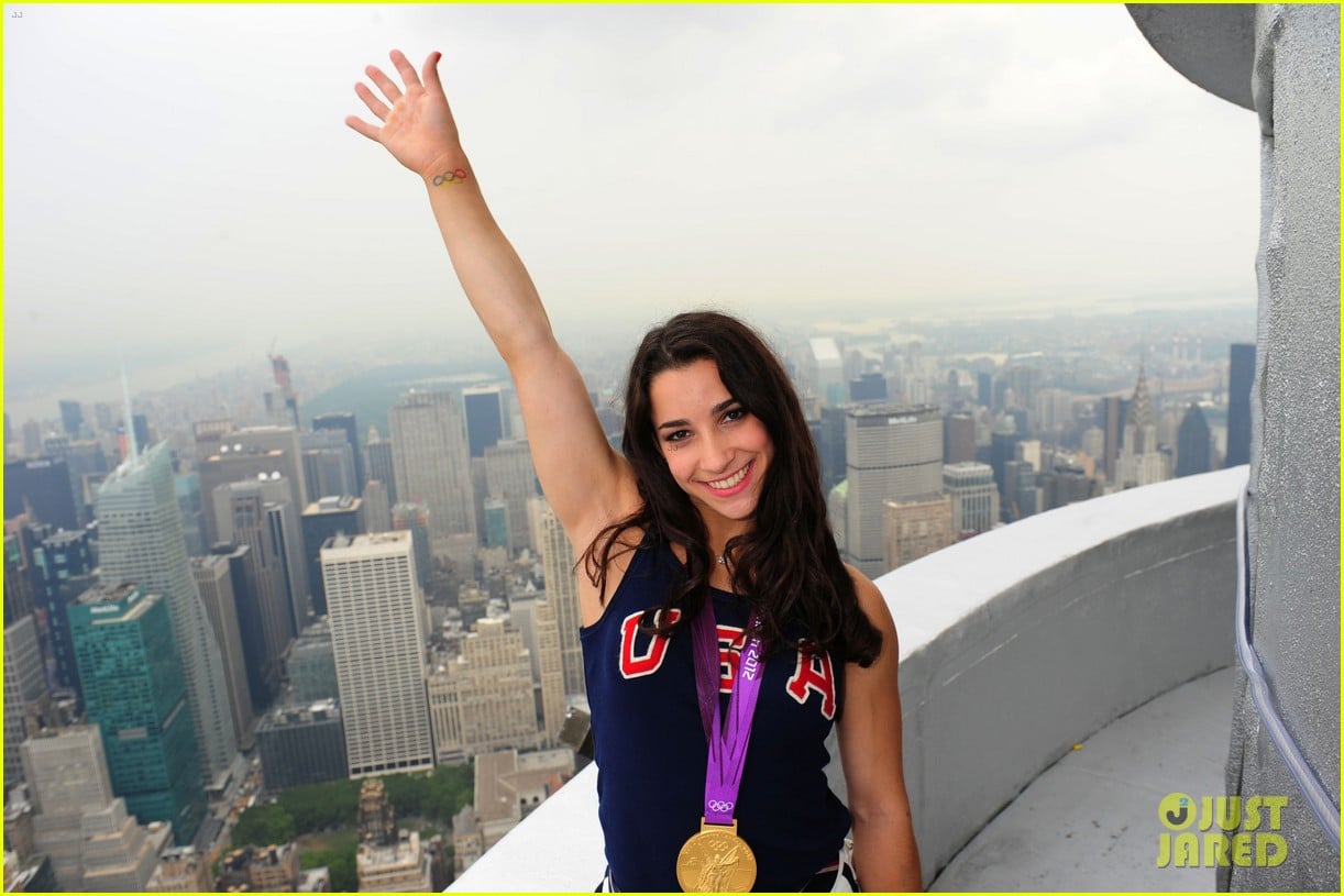Fierce Five Light Up Empire State Building: Photo 2702146 | Photos ...