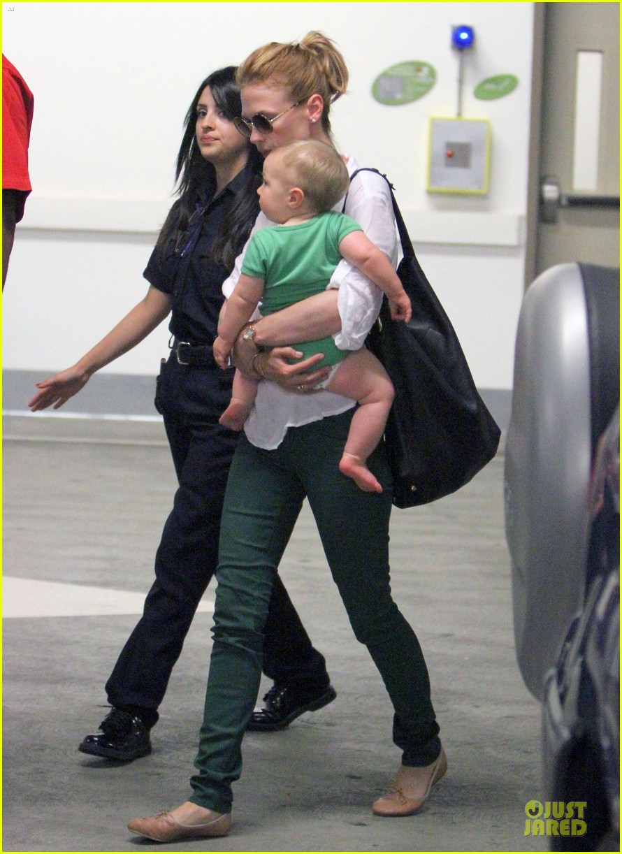 January Jones: Target-ing Xander in Green!: Photo 2707166 | Celebrity ...