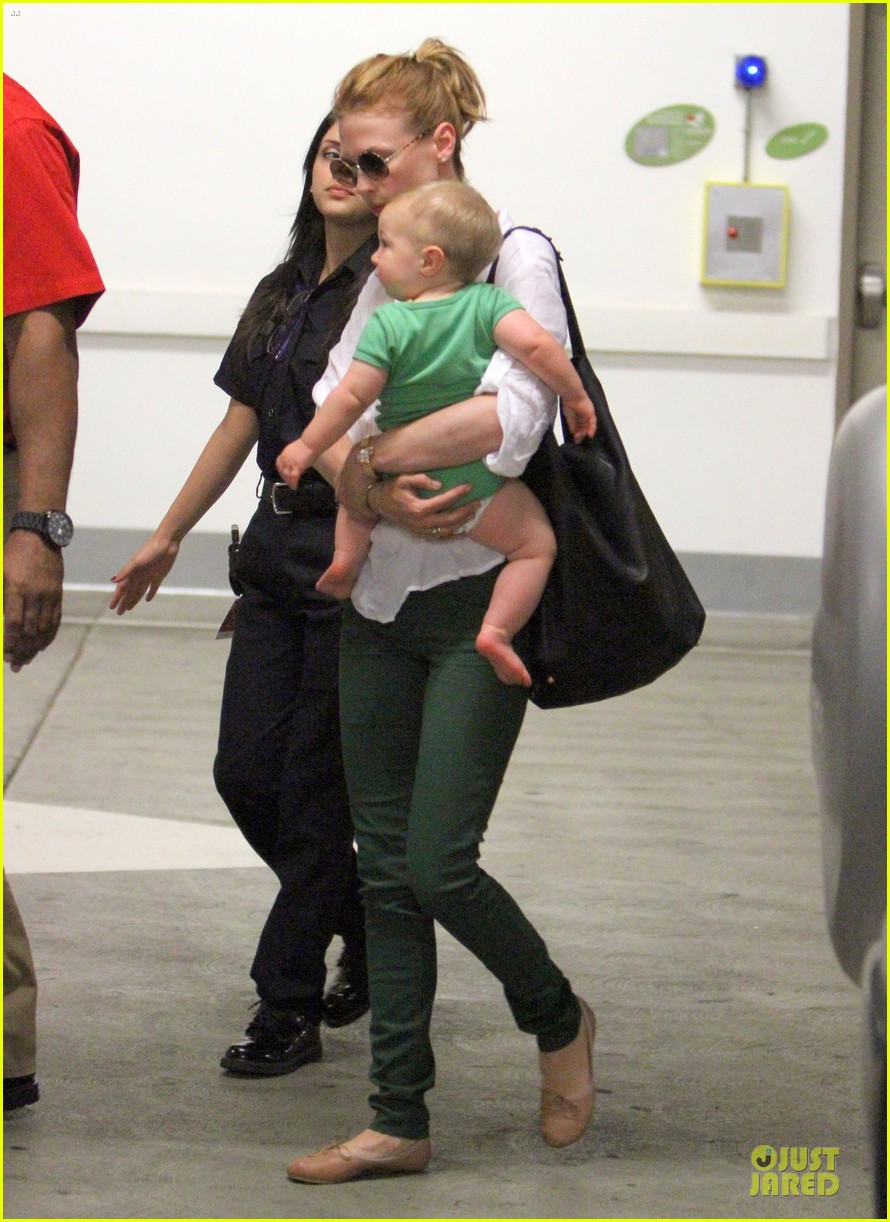 January Jones: Target-ing Xander in Green!: Photo 2707167 | Celebrity ...