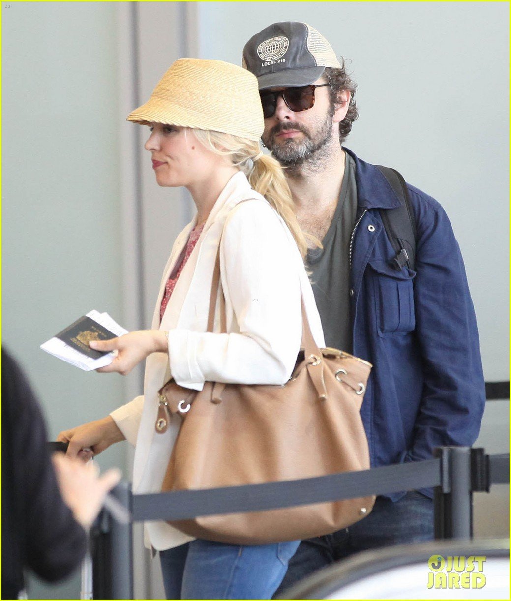 Rachel McAdams: Flying with Michael Sheen!: Photo 2699737 | Michael ...
