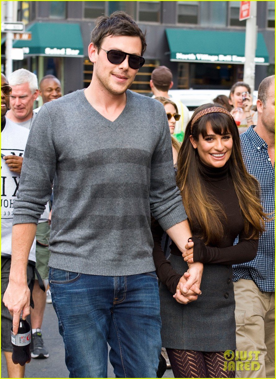 Lea Michele & Cory Monteith: Holding Hands on 'Glee' Set!: Photo ...