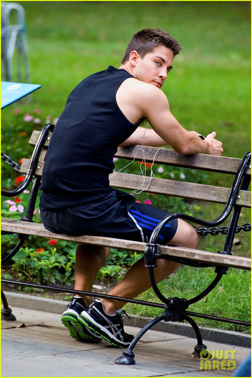 Lea Michele & Cory Monteith: Holding Hands on 'Glee' Set!: Photo ...