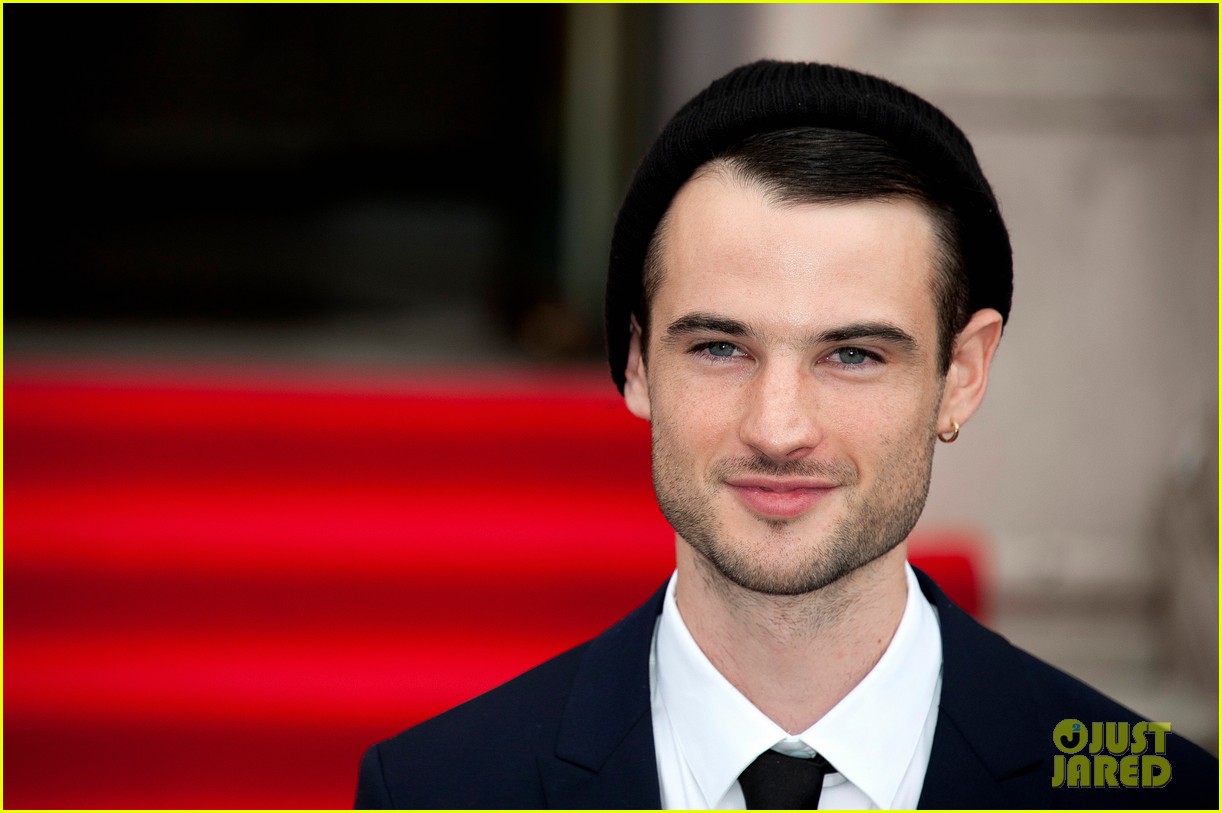 Tom Sturridge & Sam Riley: 'On The Road' UK Premiere!: Photo 2703254 ...