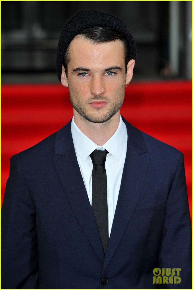 Tom Sturridge & Sam Riley: 'On The Road' UK Premiere!: Photo 2703260 ...